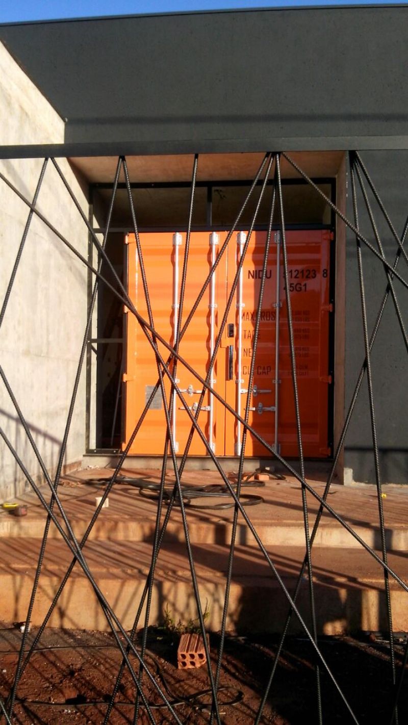 Projeto Especial - Porta de Container 1 - Heiss Containers